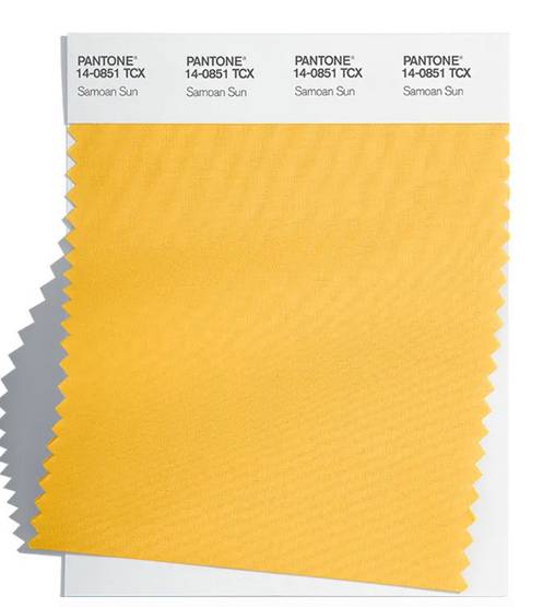 Pantone’s FW22 fashion color trends as seen on the runway